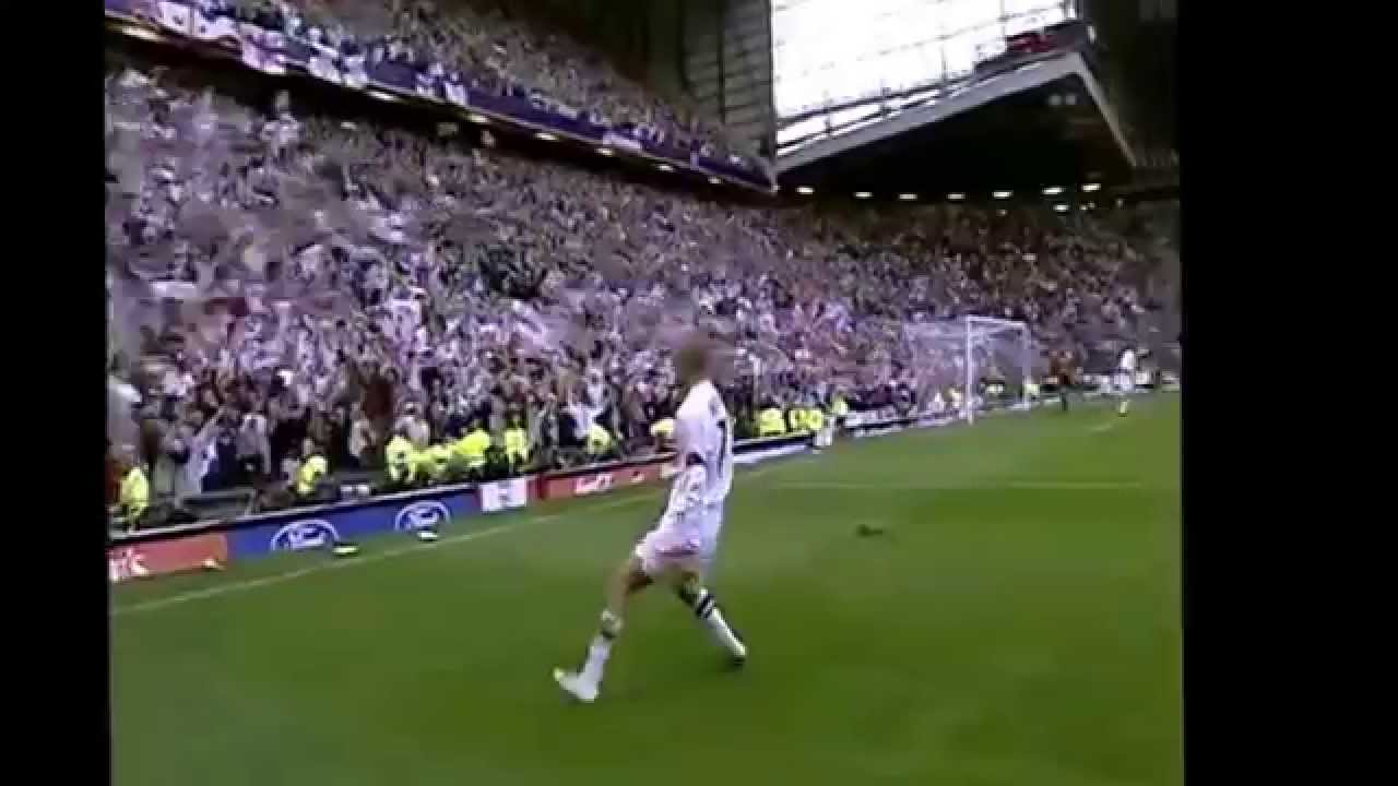 DAVID BECKHAM FREE KICK AGAINST GREECE - YouTube