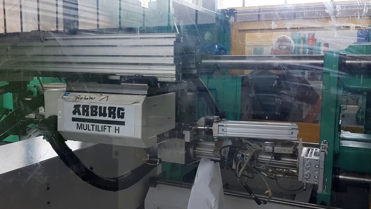 Gebrauchter ARBURG MULTILIFT von ARBURG 470 S 1300-675 - YouTube