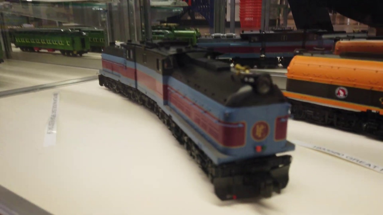 Lionel Bi-Polar Express On Display 4K 60FPS - YouTube