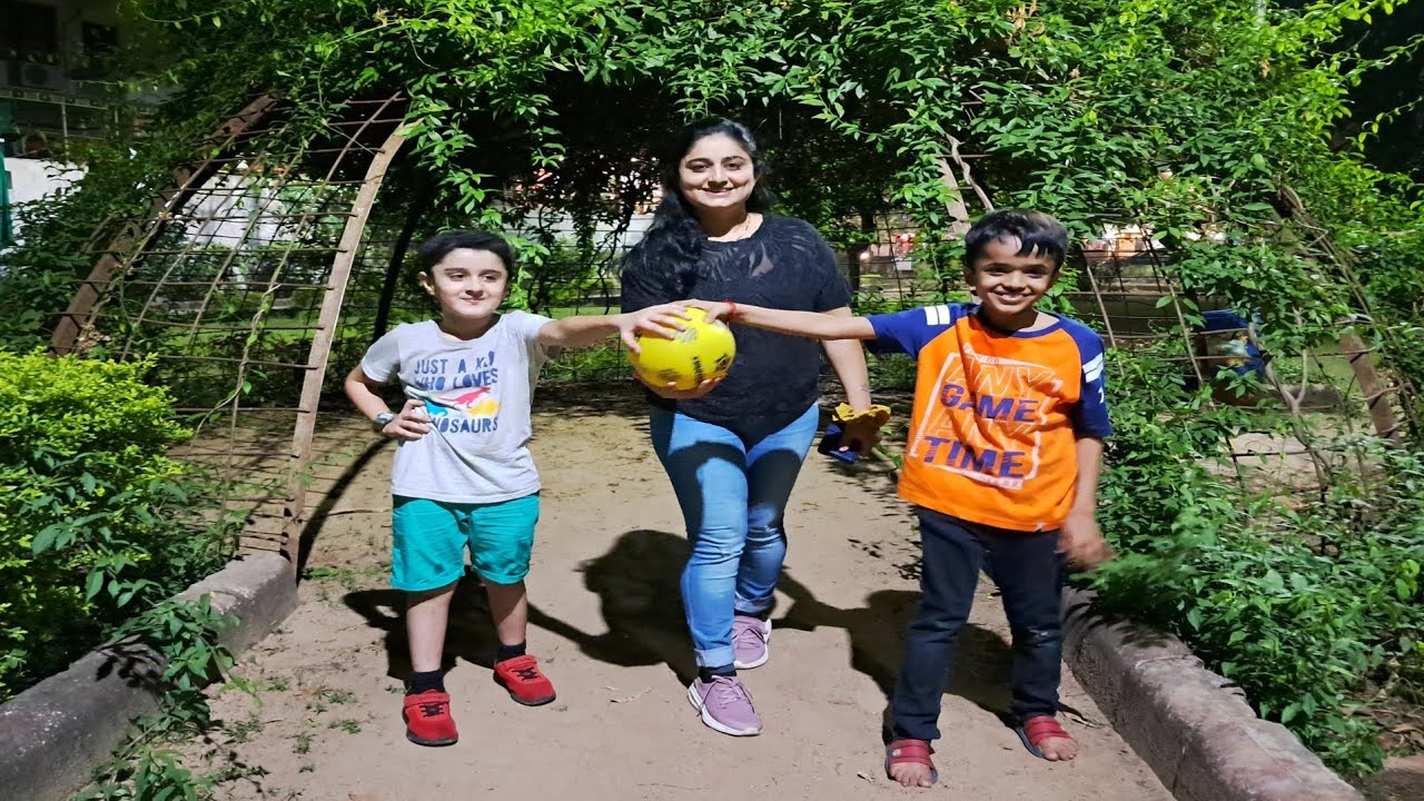 Akota Garden Ghumne Gaye Ham ⛹️🤩 - YouTube