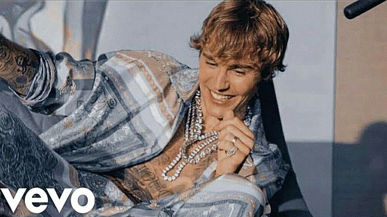 Justin Bieber - Red Eye Ft. Shawn Mendes [Official Music Video] - YouTube