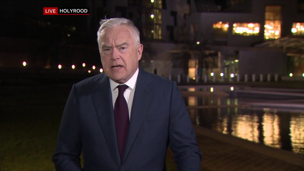 BBC News at Ten (22GMT - Headlines & Intro - 15/2/23) [1080p50] - YouTube