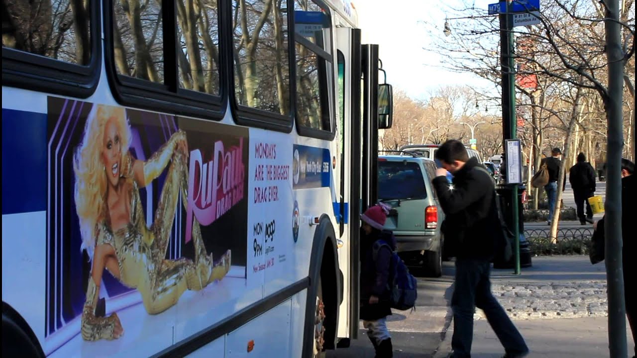 MaBSTOA Bus: BxM2 M7 / M11 / M79 at 81st Street / Columbus Ave (D60HF ...