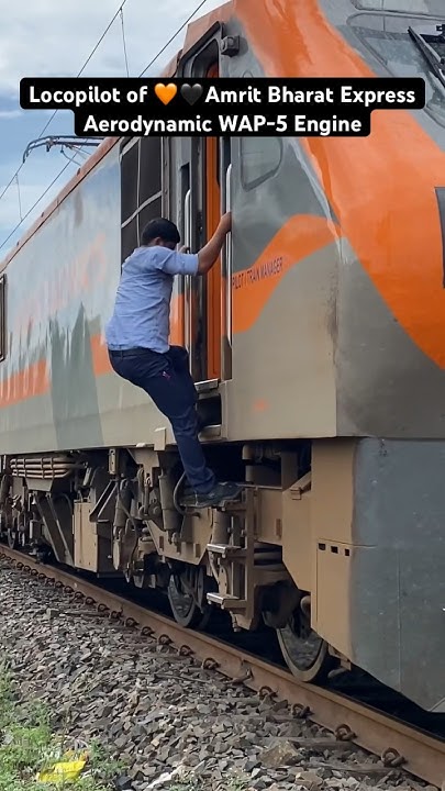 LocoPilot of 🧡🖤Amrit Bharat Express Aerodynamic WAP-5 Engine - YouTube