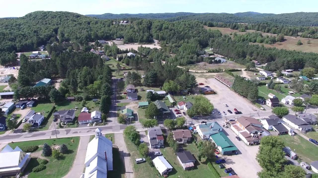 Vue aérienne de la municipalité de Montpellier - YouTube