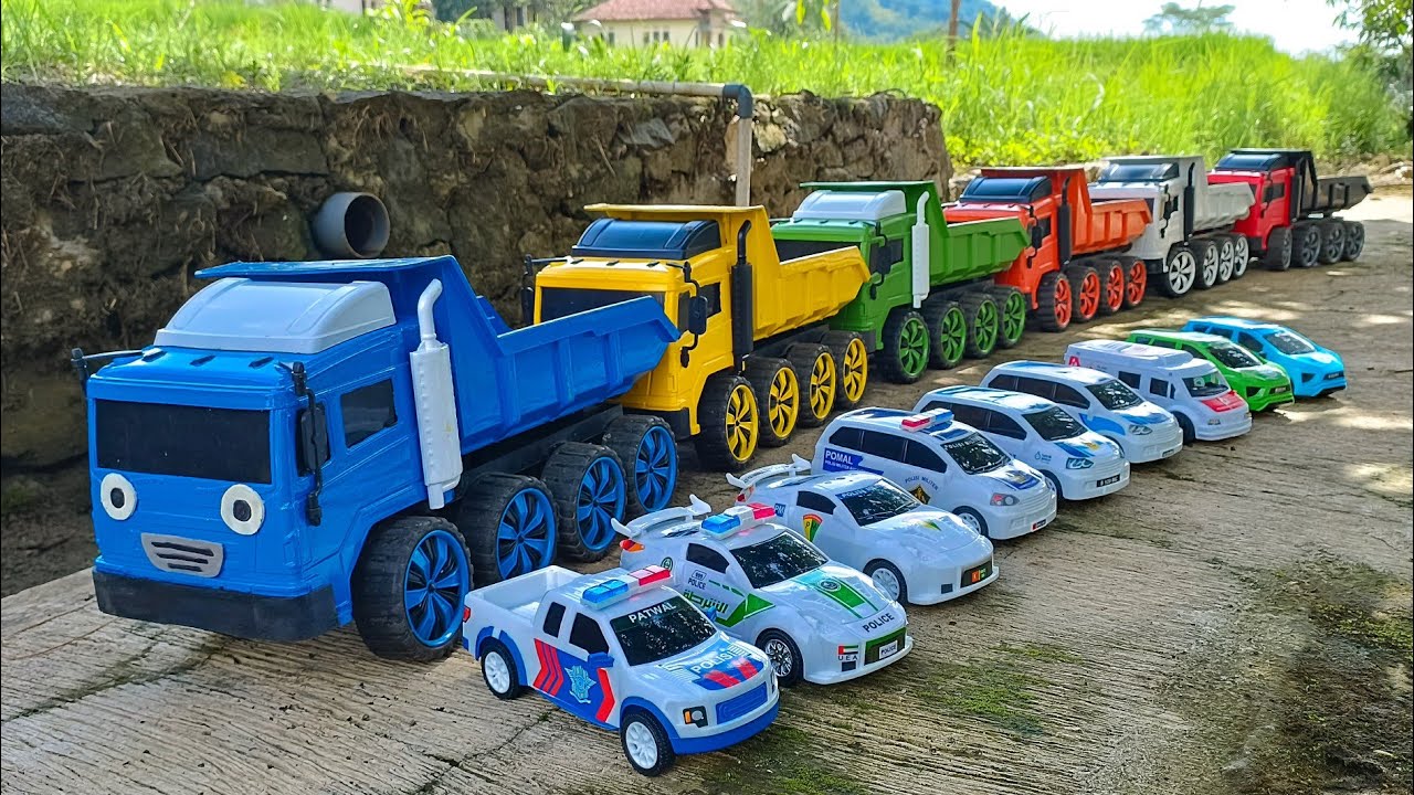 Mobil Truk Tronton Tayo Panjang Penuh Mobil mobilan, Mobil Loader ...