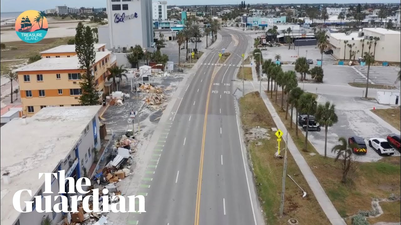 Florida streets seen empty as Hurricane Milton approaches - YouTube