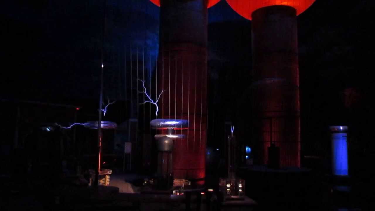 Museum of Science Boston, MA. Lightning show - YouTube