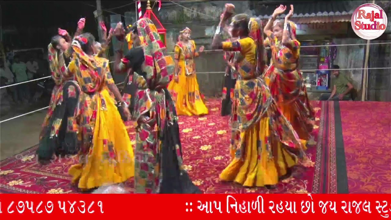Day 03 Bhadla Navratri LIVE ll Singer Asmita Parmar & Divya Kakadiya ll ...
