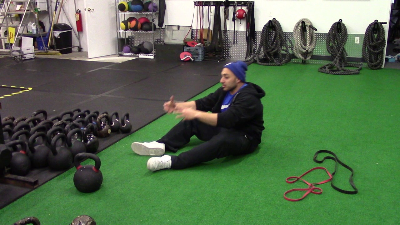 Kettlebell Russian Twist - YouTube