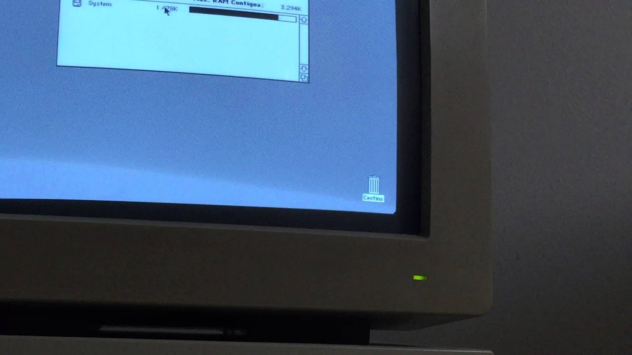 Macintosh IIsi from 1990 | Focus 1 - YouTube