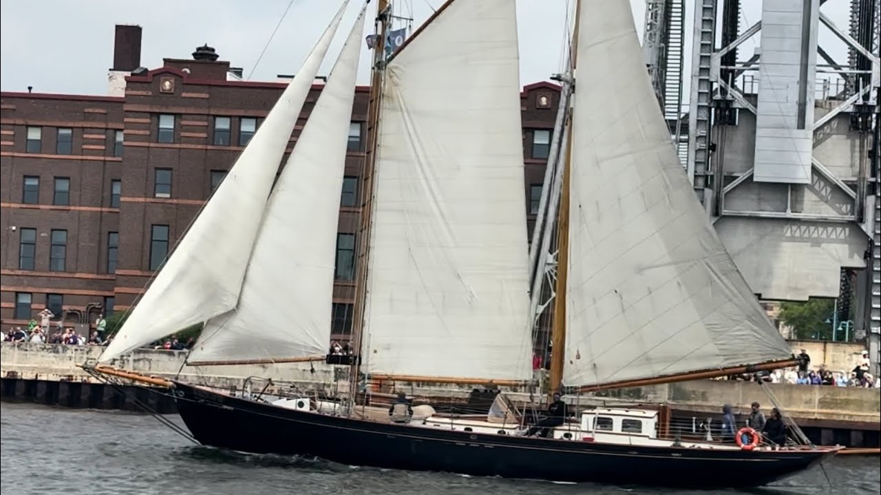 Duluth Tall Ship Parade! (General Patton’s When and If, Inland Seas ...