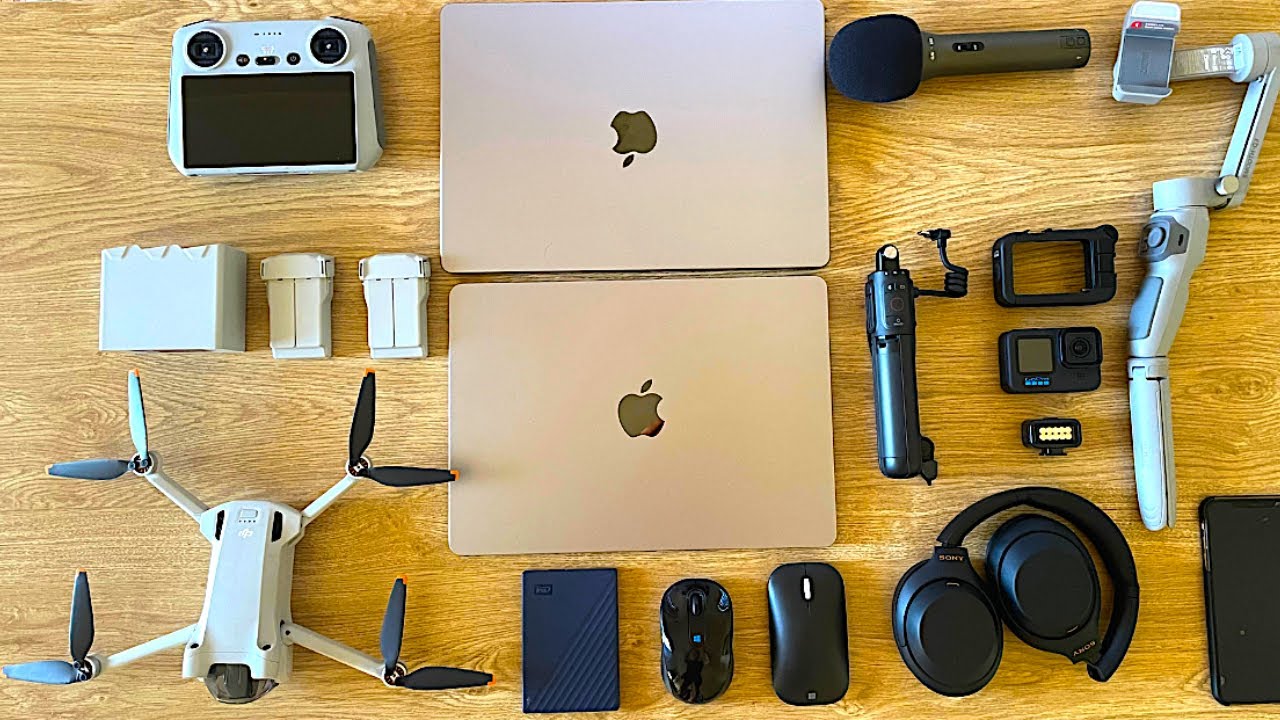 Digital Nomad TECH REVIEW - YouTube