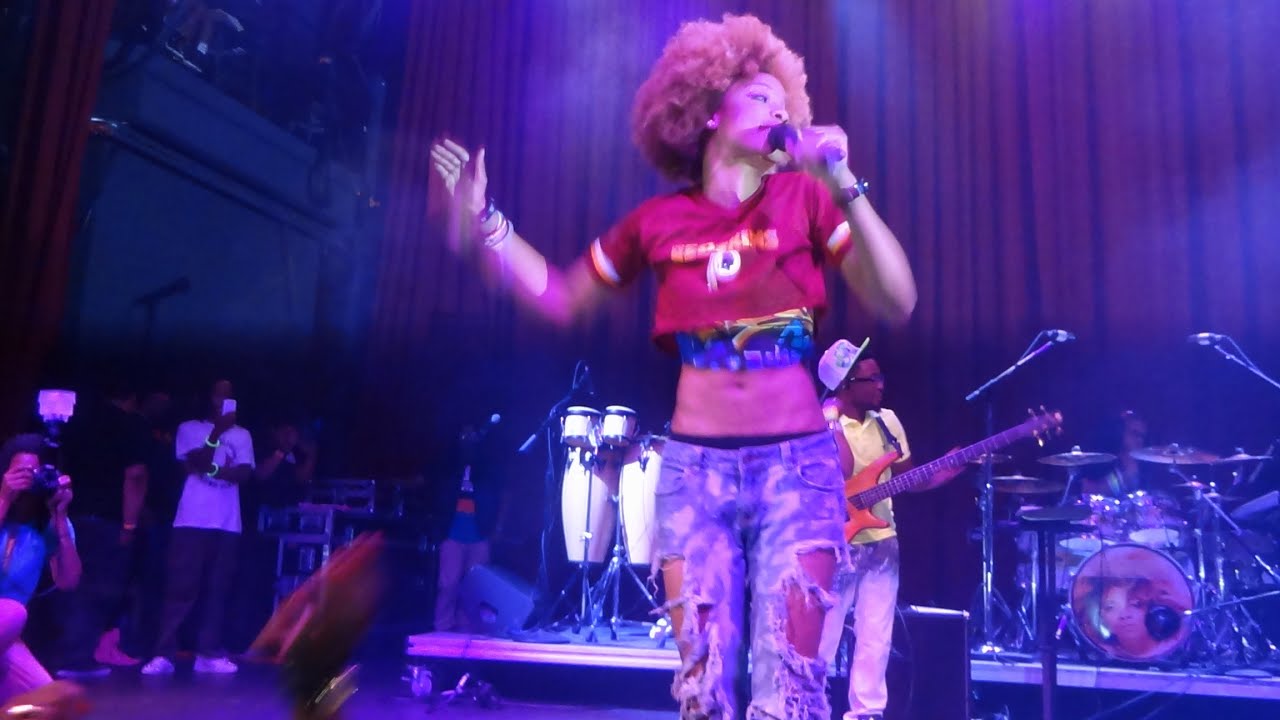 Reesa Renee - How I Started to Sing - YouTube