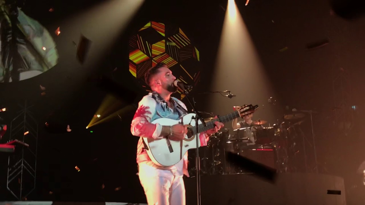 07 - Color Gitano - Kendji Girac - Brest Arena 26.04.2019 - YouTube