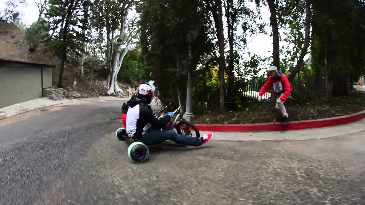 Flatout drift trikes - On the hills of Hollywood - YouTube