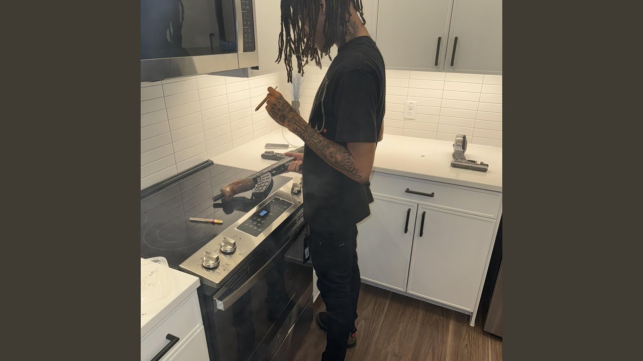 Smacka Turned Rapper - YouTube