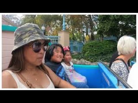 DisneyLand Paris #Fambam Day 2. Blog 003 - YouTube
