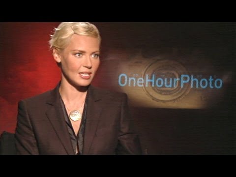 'One Hour Photo' Interview - YouTube
