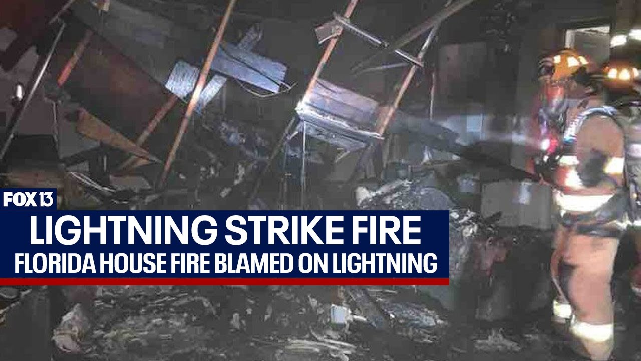 Lightning sets Florida home on fire - YouTube