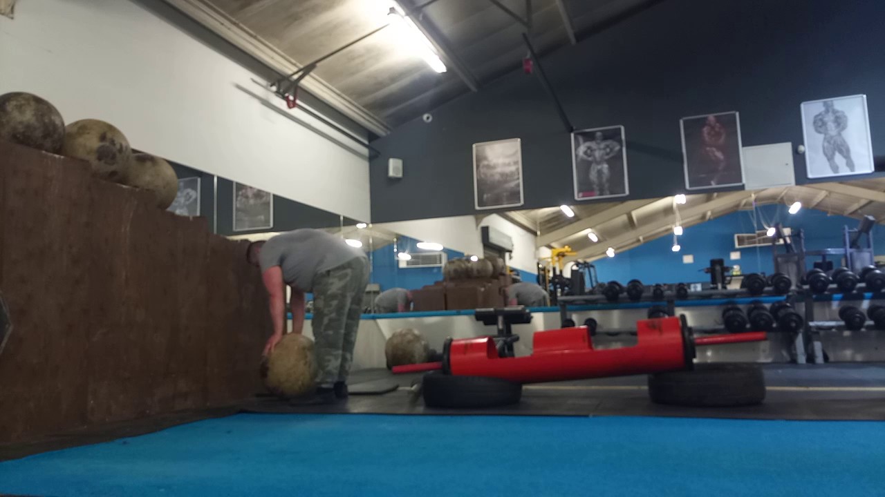 Atlas stone - 140kg - YouTube