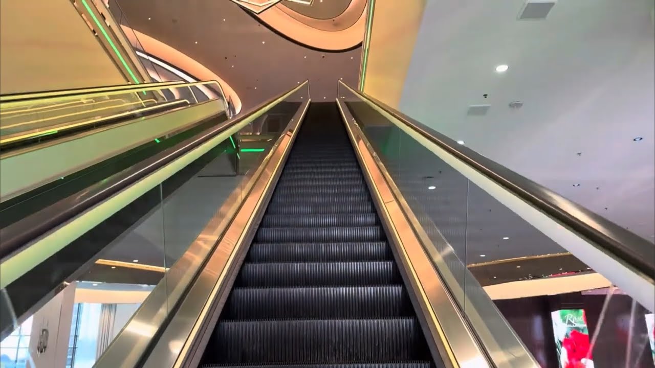 Very Nice & Colorful Otis NCE Escalators 4 at Rose Rooftop Resorts ...