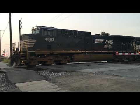 NS 30N Too Slow at 22nd street - YouTube