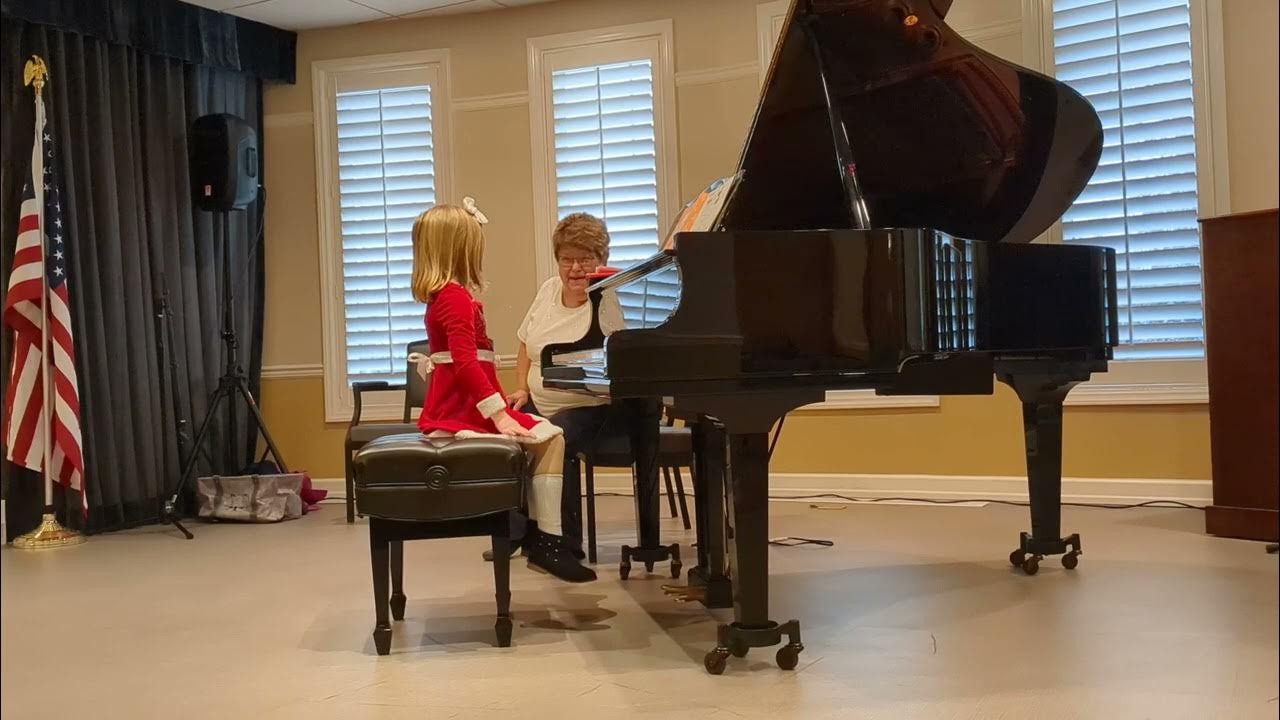 Anna's first piano recital - YouTube