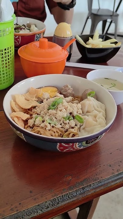 Kedai Yammie dan Kopi 1001 di Banyumas dengan vibes masa lalu #banyumas ... Kedai Yammie dan Kopi 1001 di Banyumas dengan vibes masa lalu #banyumas ...