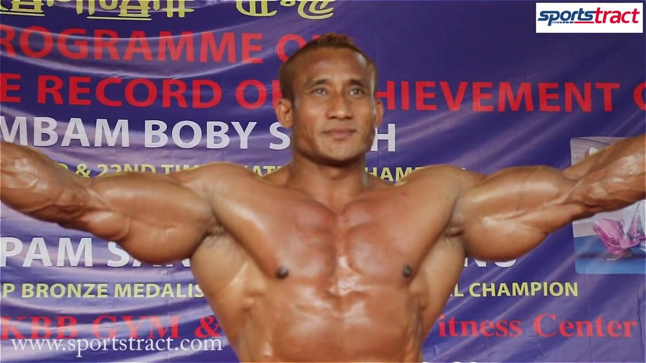 5 times world champion Arambam Boby flexes muscles for the well wishers ...
