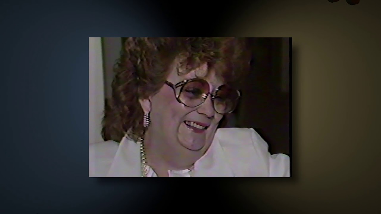 Mona Clark: Vocalist - YouTube