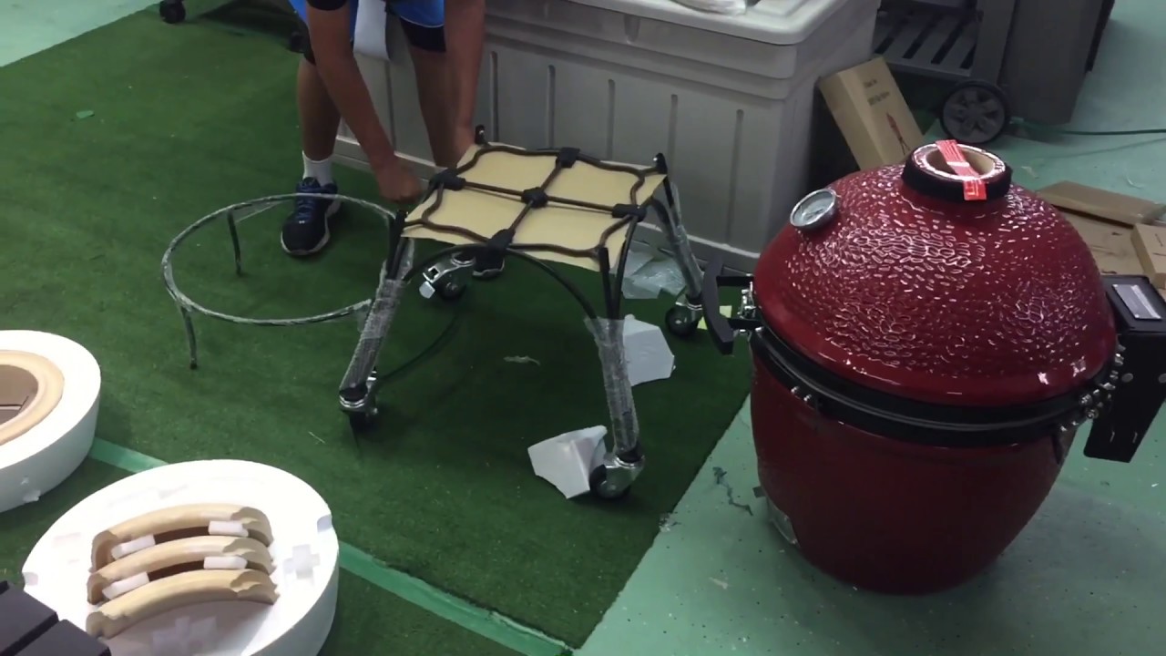How to assemble a Kamado Joe Classic II - YouTube