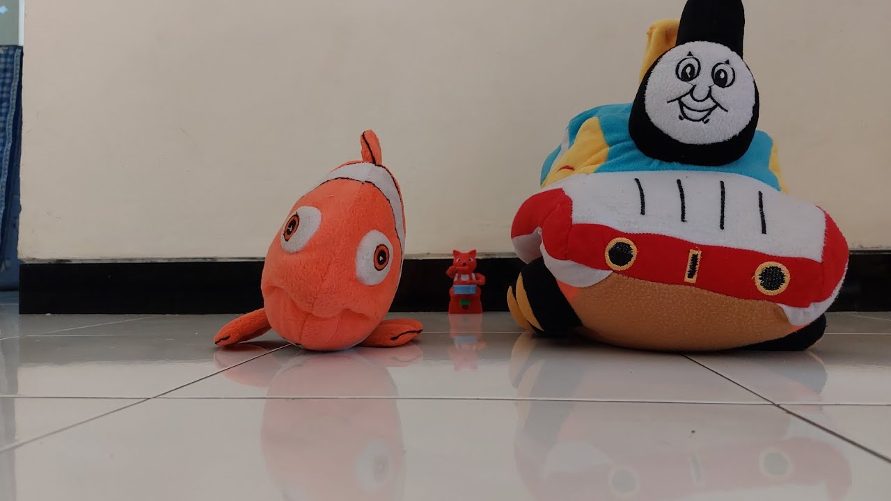 Thomas(stop motion animation)part 1 - YouTube