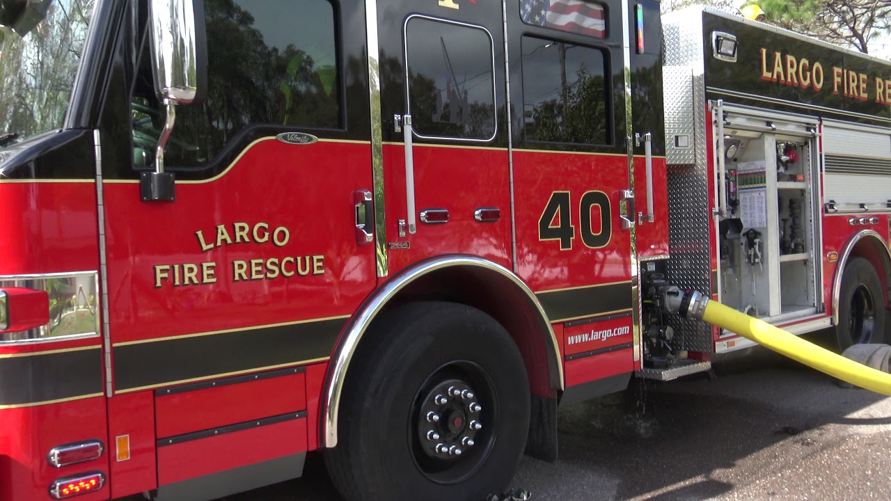 Largo Fire Rescue Engine 40 - YouTube