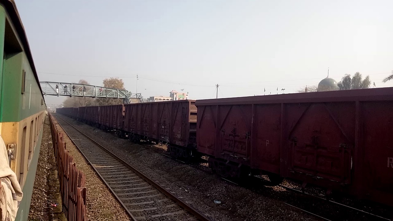 SHALIMAR EXPRESS || 28 DN || FASTEST TRAIN || PAKISTAN RAILWAYS - YouTube