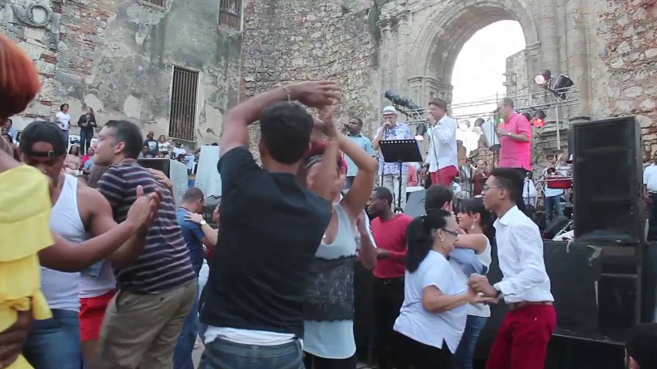 Grupo Bonyé en las Ruinas de San Francisco - YouTube