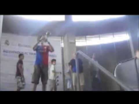 Santiyaqo Bernabeuda Barca himni