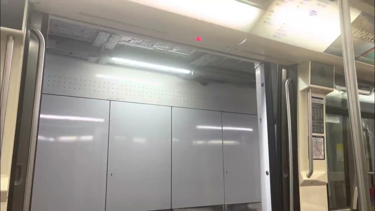 Paris Metro door closing sound - YouTube