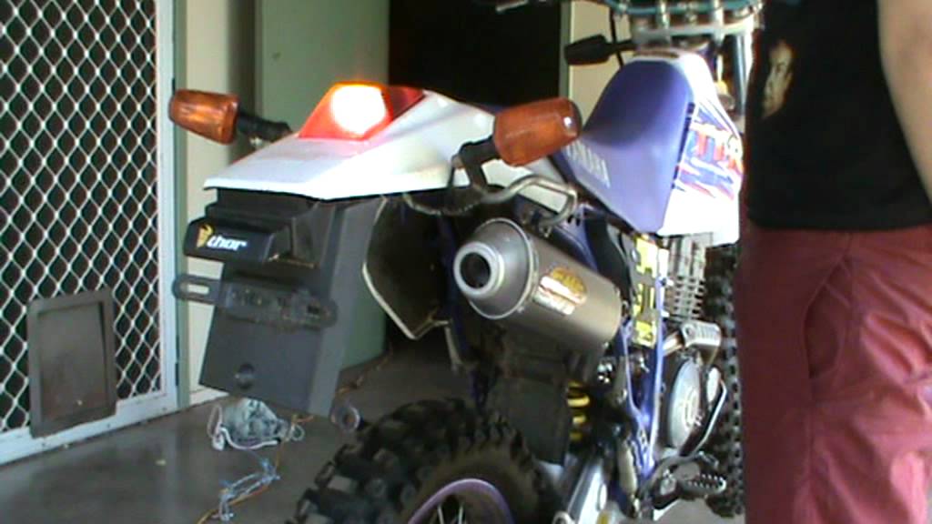 Yamaha TTR 250 FMF Powercore IV 4 - YouTube