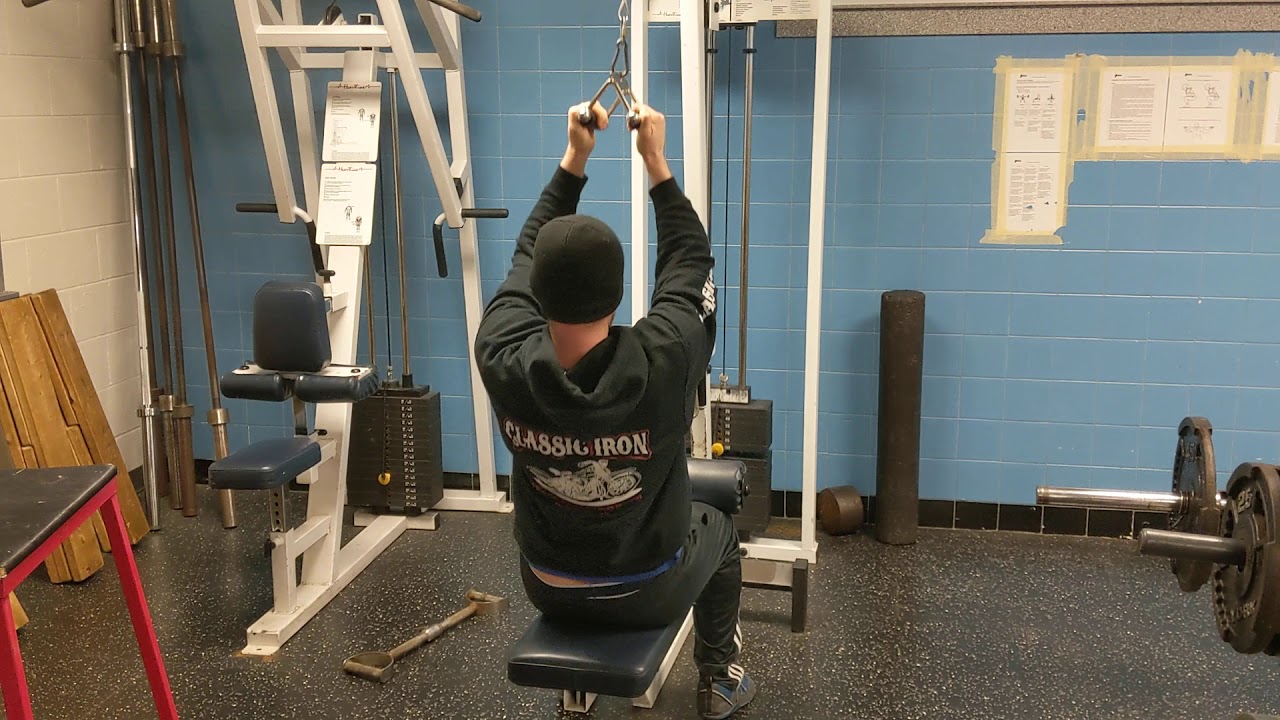 Neutral grip lat pulldown - YouTube