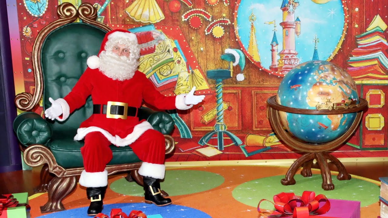 Meeting Santa Claus in Santa's Magical Control Room at Disneyland Paris ...