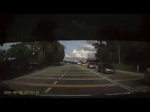 Main sedap pecut, mentang 2 jalan kosong