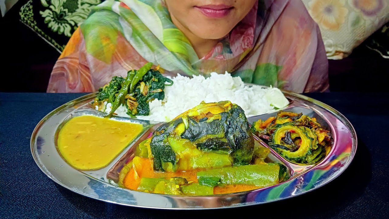 EATING DATA SHAK, FRIED KOROLA, EGGPLANT WITH BIG RUI FISH HEAD AND ...