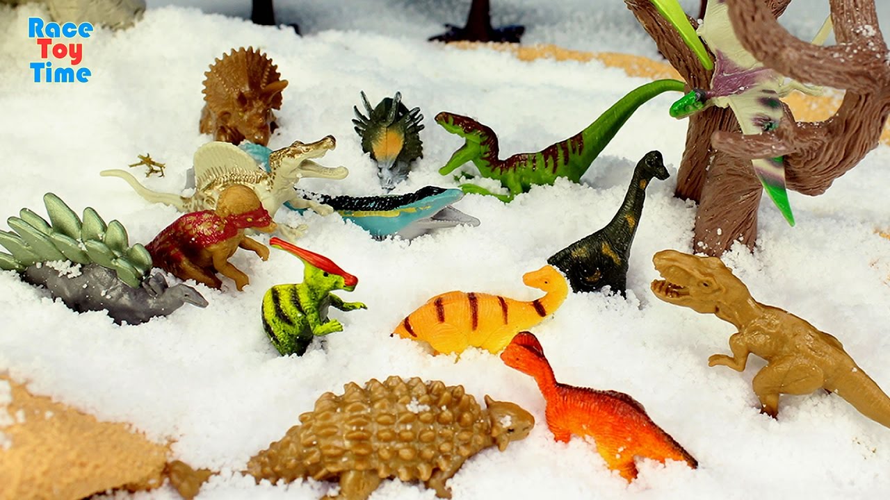 Snow Dig Surprise with Dinosaur Toys For Kids - Jurassic World Mini ...
