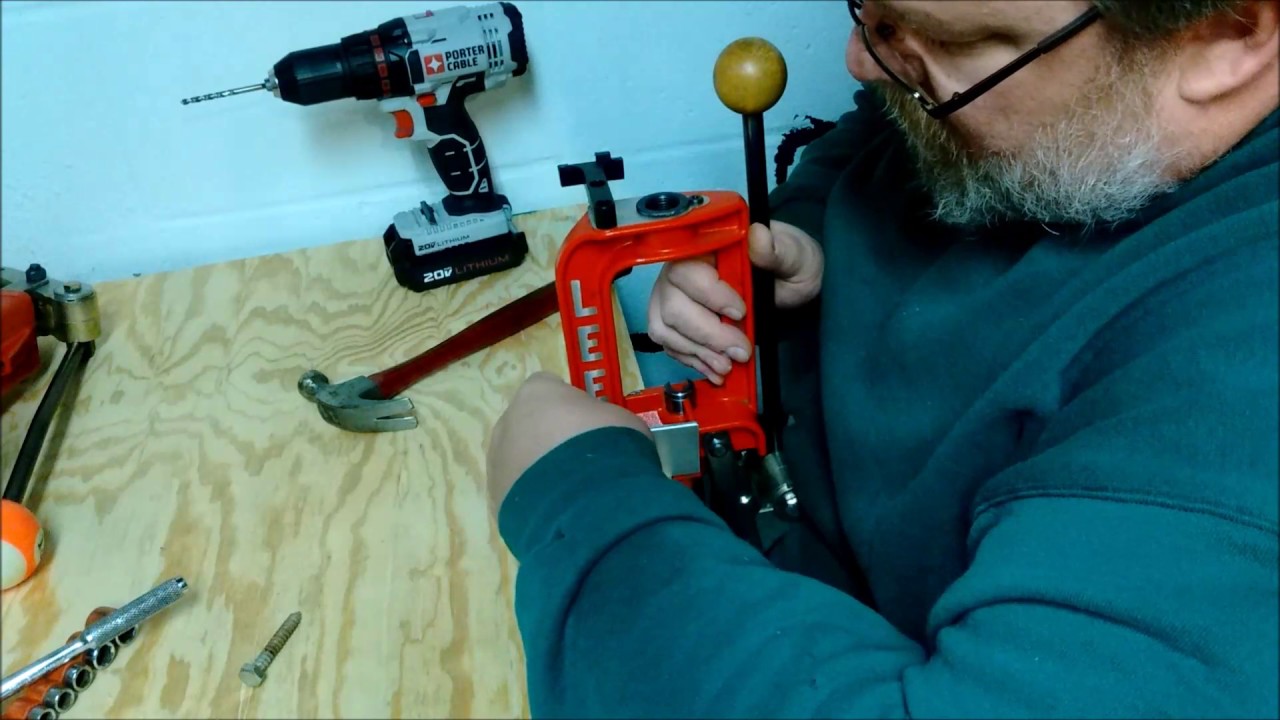 Mounting my Lee Breech Lock Press - YouTube