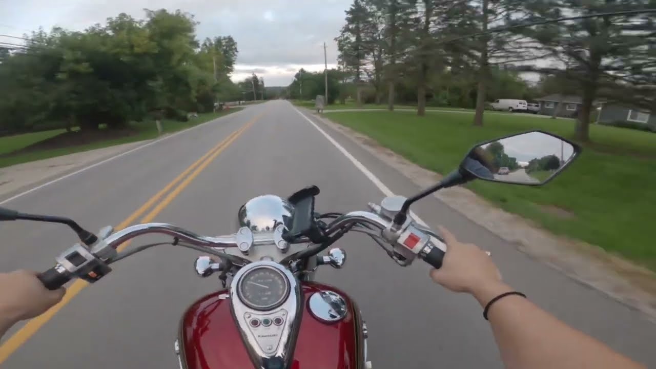Riding a semi-automatic motorcycle. EFM AutoClutch 2001 Kawasaki Vulcan ...