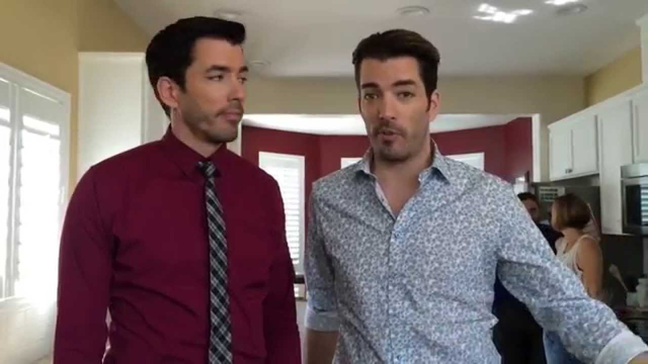 HGTV Property Brothers stars Drew and Jonathan Scott - YouTube