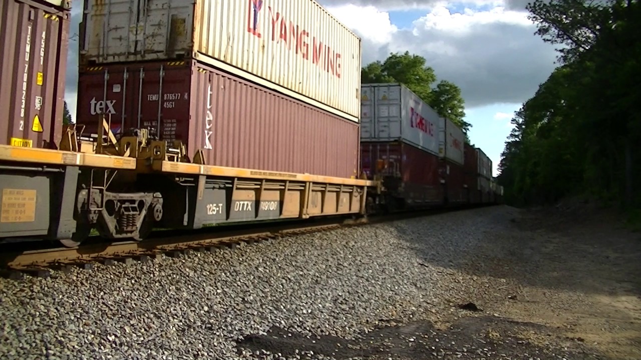 KCSM 4567 leads NS 24E 5-13-17 - YouTube