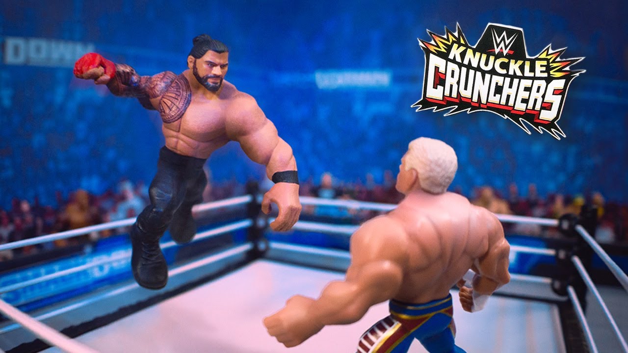 Roman Reigns vs. Cody Rhodes! | WWE Knuckle Crunchers Action Figure ...