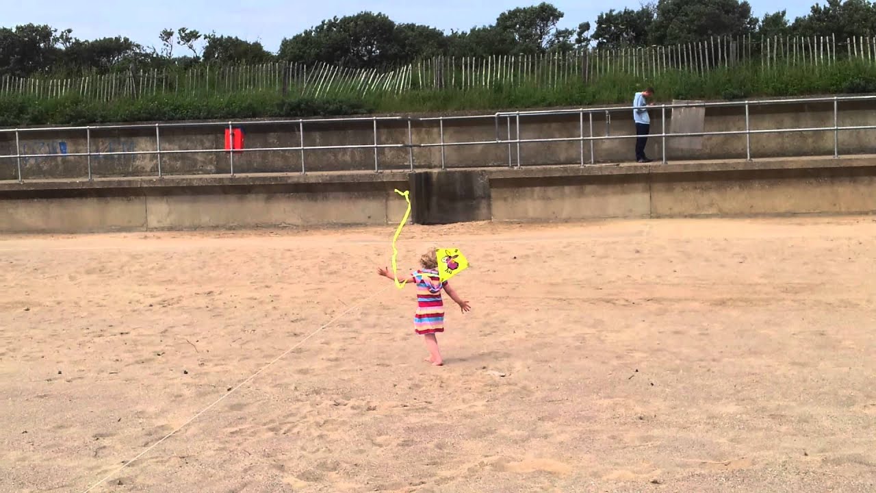 IZZY 'THE KITE RUNNER' - YouTube